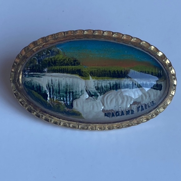 Jewelry | Vintage Reverse Painted Niagara Falls Brooch | Poshmark